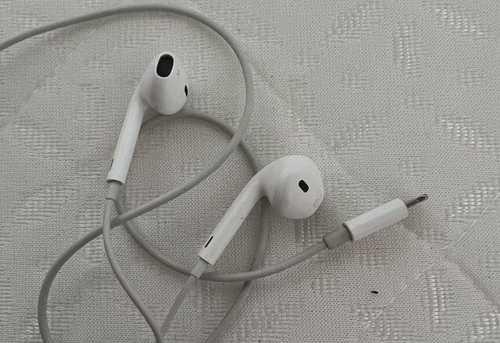 Наушники earpods проводные на iPhone