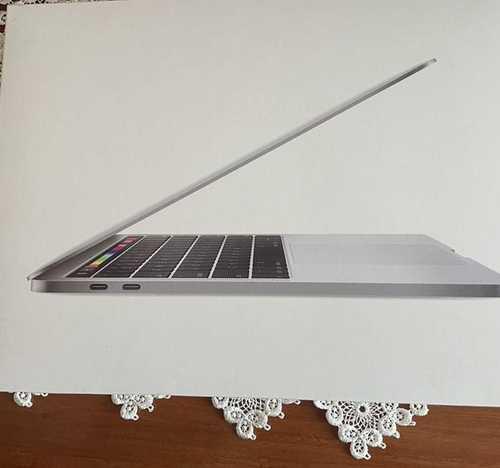 Apple macbook pro 13 2019