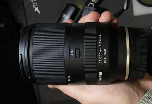 Tamron 28-200mm f/2.8-5.6 Di III RXD Sony E