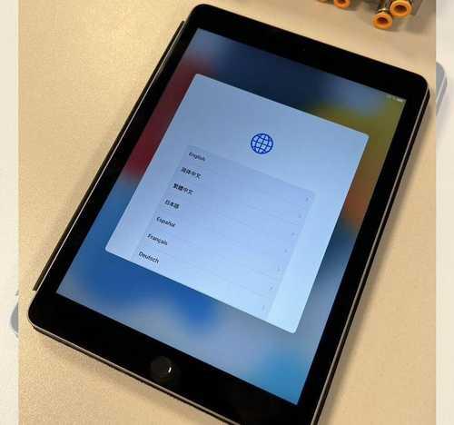 iPad Air 2 (Wi-Fi Only) 16 GB