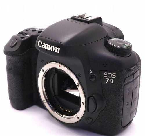 Canon EOS 7D body (пробег 2110 кадров)