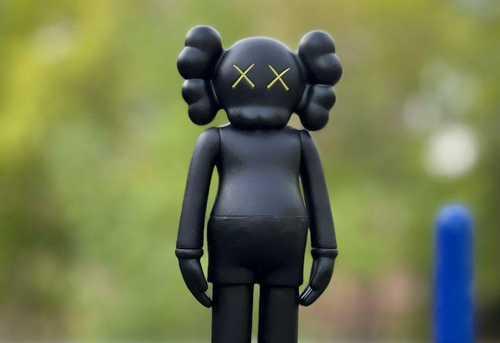 Фигурка kaws 20см