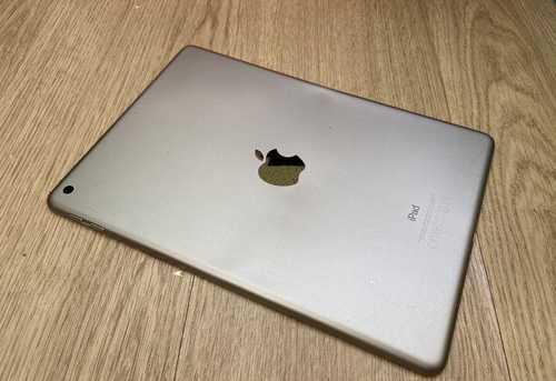 iPad 5 А1822