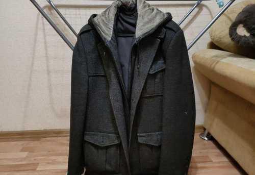 Пальто мужское с капюшоном