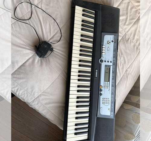 Синтезатор yamaha psr е213