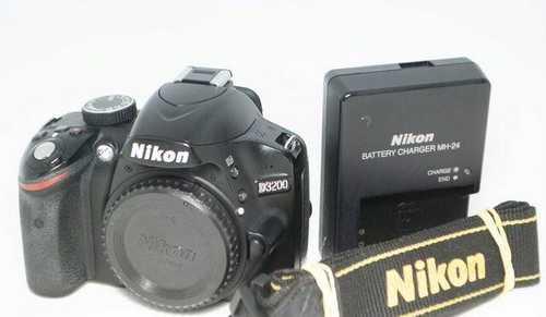 Зеркальный фотоаппарат Nikon D3200 body