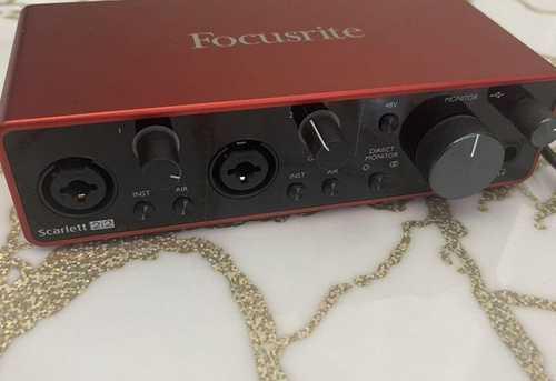 Focusrite scarlett 2i2