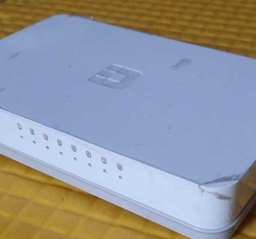 Hub switch 3шт. dgs dlink-1008D d-link-1008A