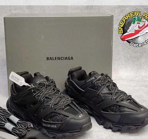 Balenciaga track 1 black