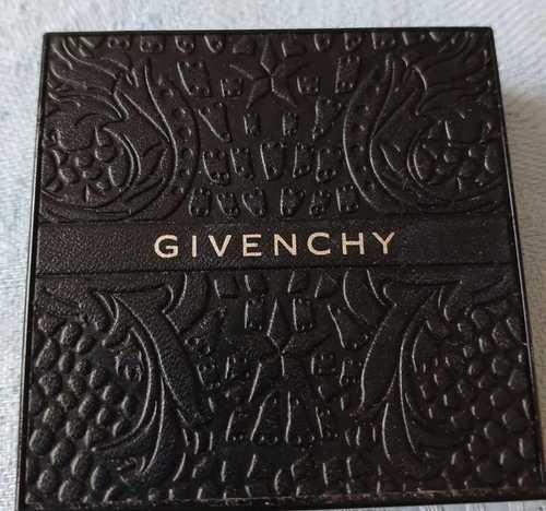 Givenchy тени