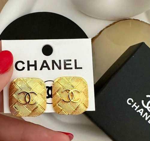 Серьги chanel