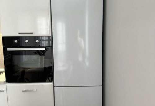 Холодильник Б/У samsung RB37A5000WW 2022 года