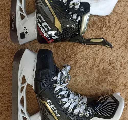 Коньки хоккейные CCM AS-V PRO 6.5 Regular