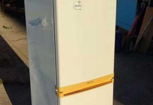 Холодильник компактный Samsung RL17mbsw
