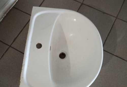 Раковина в ванную комнату от застройщика