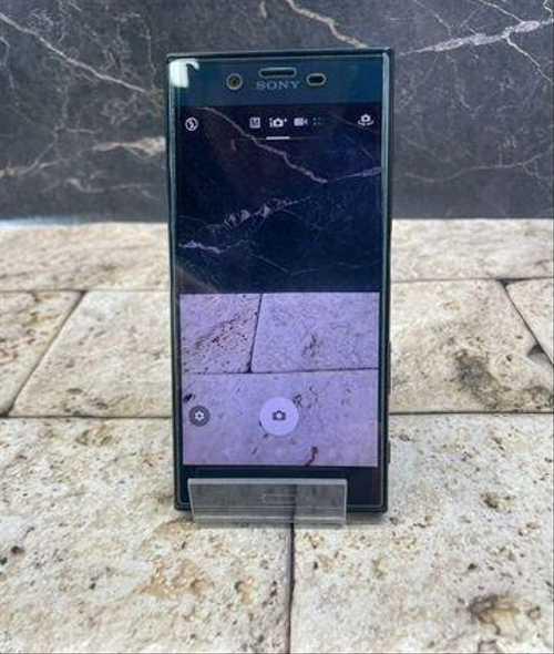 Мобильный телефон Sony Xperia XZ
