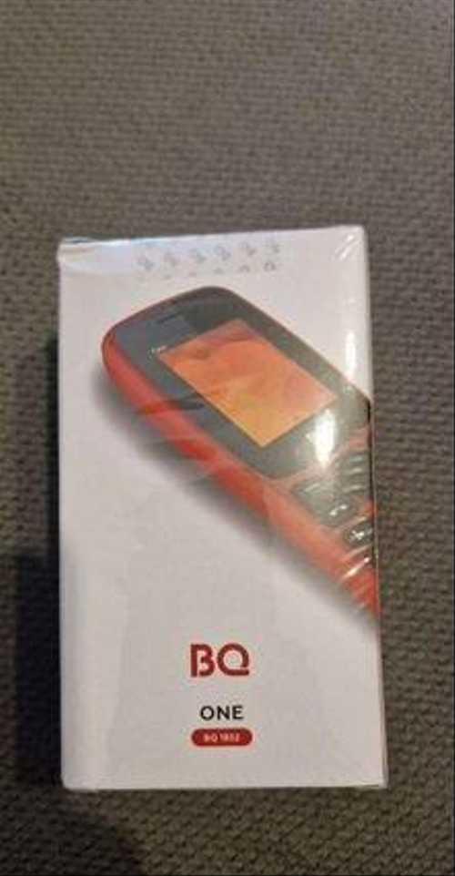 Мобильный телефон BQ One 1852 новый