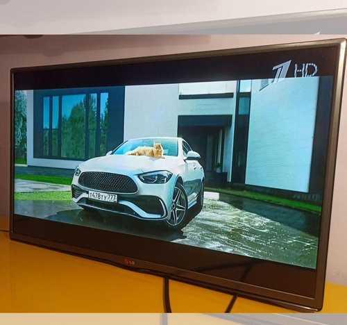 Телевизор LED 32" (81 см) LG 32LB552U HD