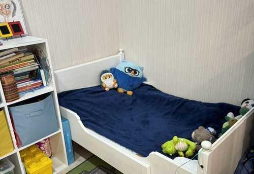 Раздвижгая кровать IKEA с матрасом