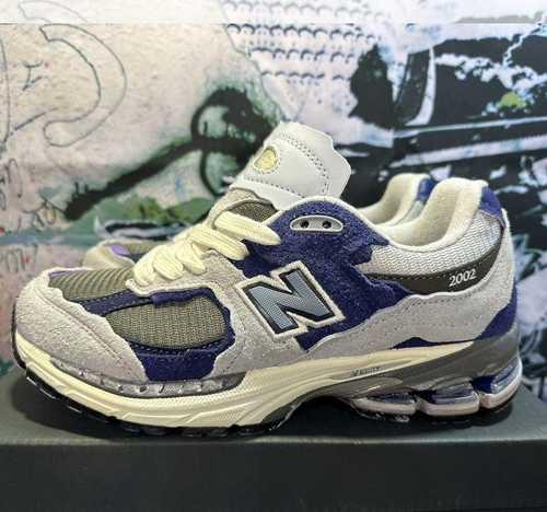 New Balance 2002 R