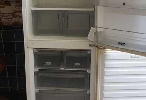Прдажа 2х камерного холодильника