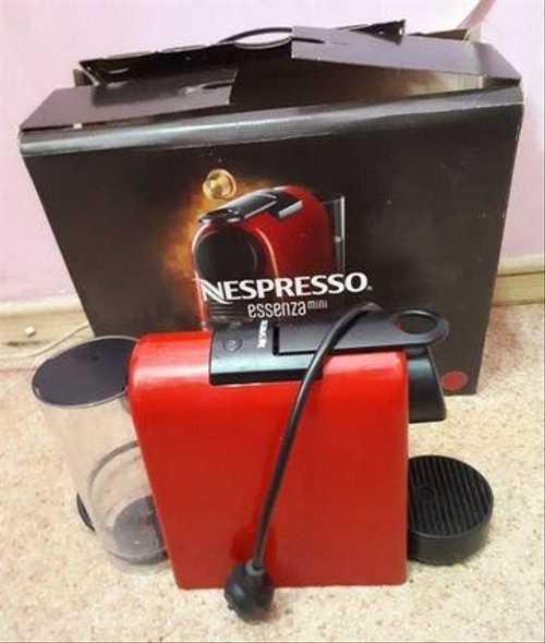 Кофемашина De'Longhi Nespresso Essenza Mini EN 85