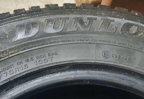 Dunlop SP Winter Ice 01 215/70 R16 100T