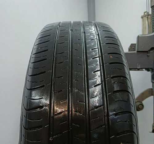 Kumho Solus SA01 KH32 215/60 R17