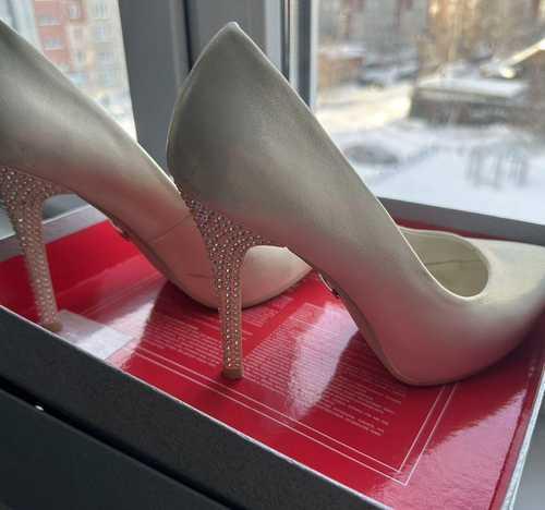 Туфли женские