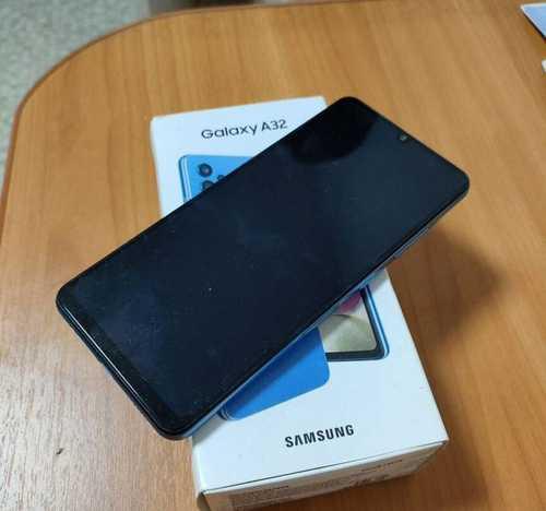 Samsung Galaxy A32, 4/64 ГБ