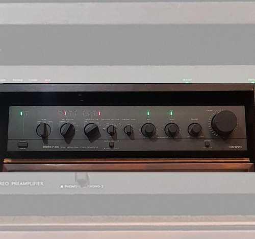 Предварительный усилитель Onkyo Integra