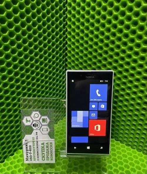 Телефон Nokia Lumia 720