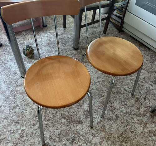 Шкафы, стулья, шторы