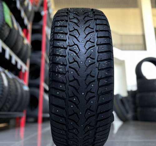 Royal Black Royal Stud II 245/45 R20 103T