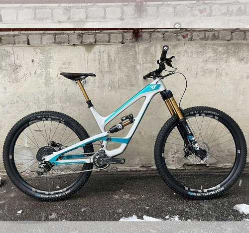 YT Capra 29 Carbon L