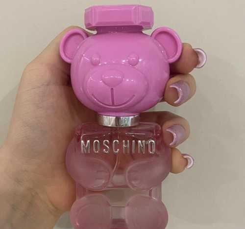 Toy 2 bubble gum moschino