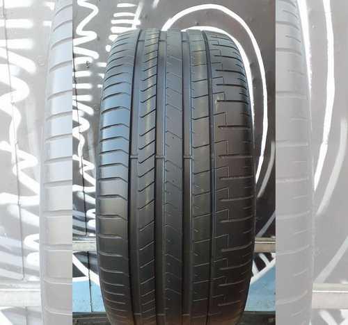 Pirelli P Zero PZ4 265/40 R21