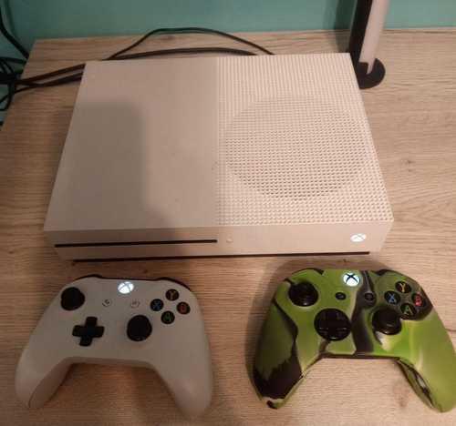 Xbox one s 1tb с дисководом