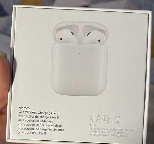 Беспроводные наушники apple airpods