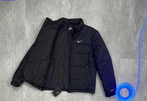 Весенняя куртка Nike 2024