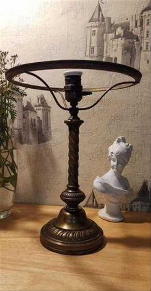 Бронзовый старинный светильник