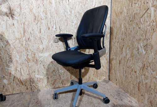 Офисное кресло Steelcase Leap
