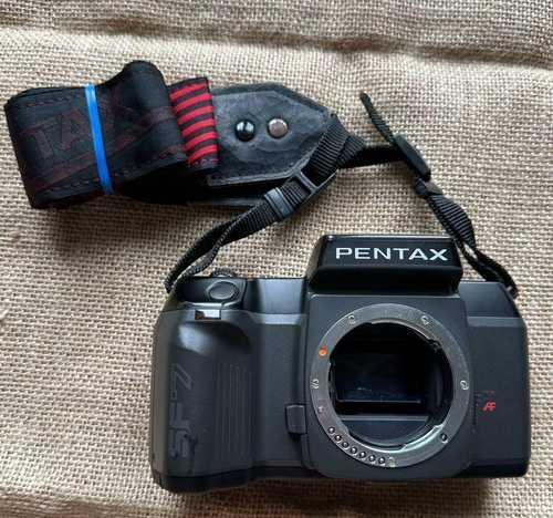 Pentax SF7