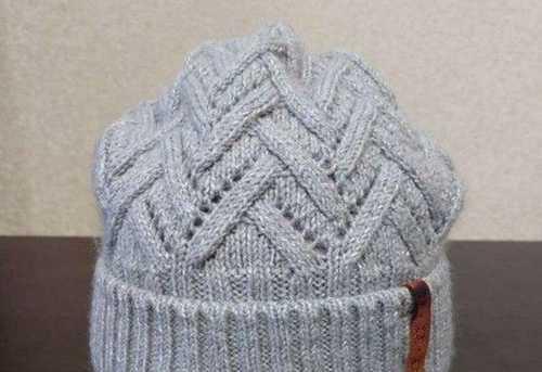 Женская зимняя шапка с подкладом