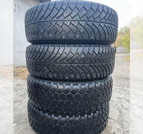 Bfgoodrich G-Force Stud 215/65 R16 102Q