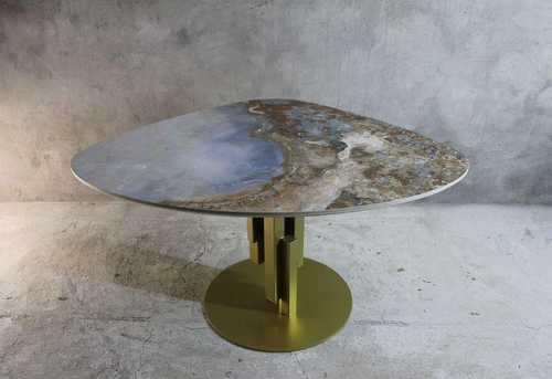 Дизайнерский стол из керамогранита Bergamo