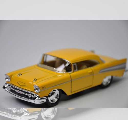 Модель автомобиля Chevrolet Bel Air 1957 металл