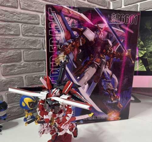 MG 1/100 Astray Red Frame Kai Gundam