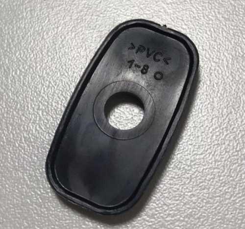 Уплотнитель ручки двери задка 21213-6305158 нива