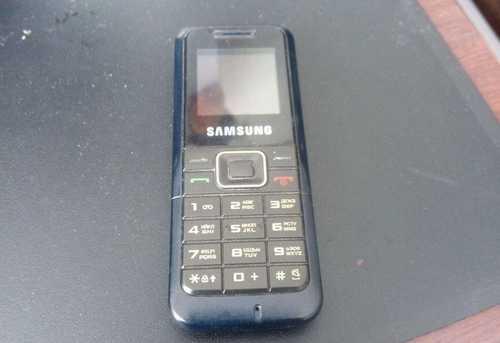 Телефон Samsung E1070